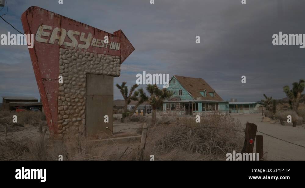 Haunted inn Stock Videos & Footage - HD and 4K Video Clips - Alamy