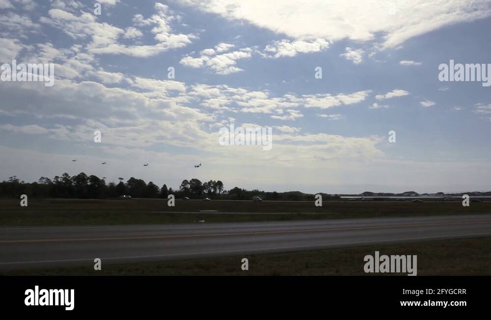 Boeing flightline Stock Videos & Footage - HD and 4K Video Clips - Alamy