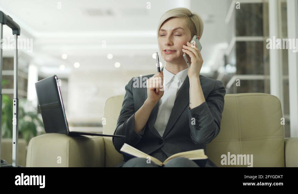 Busy hotel lobby Stock Videos & Footage - HD and 4K Video Clips - Alamy