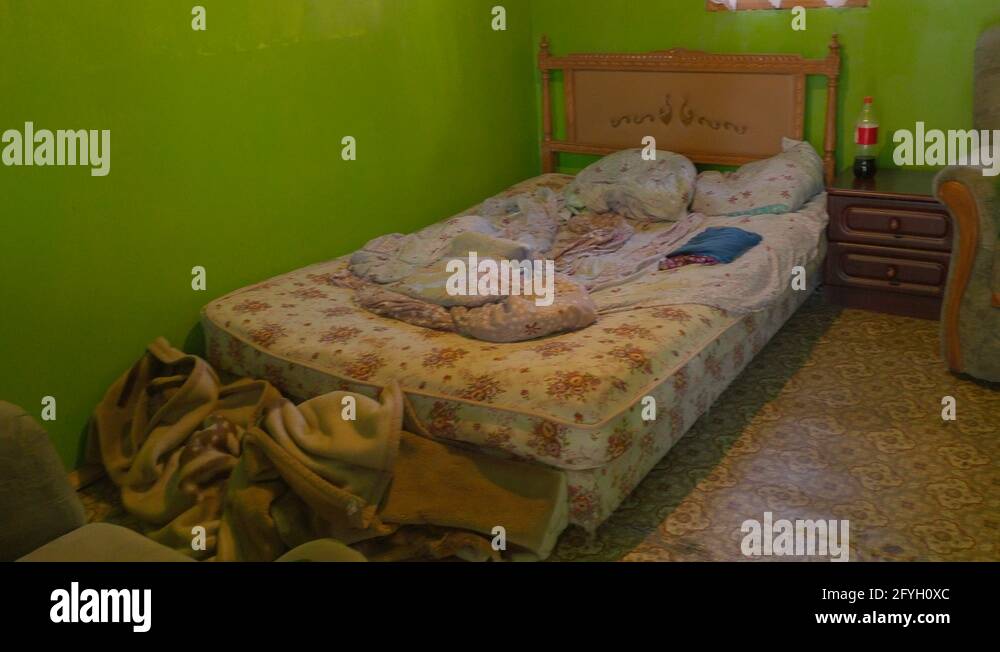 Dirty hotel room Stock Videos & Footage - HD and 4K Video Clips - Alamy
