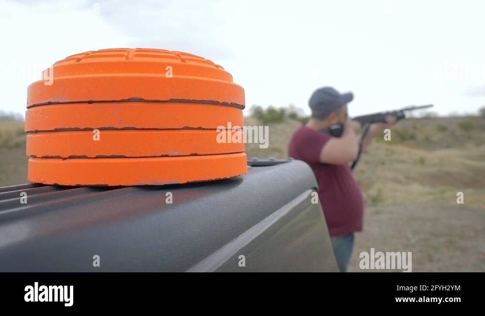 Target clay pigeons Stock Videos & Footage - HD and 4K Video Clips - Alamy