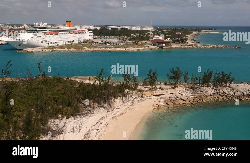 Eight Miles Rock Grand Bahama Beach & Bay Stock Video Footage - Alamy