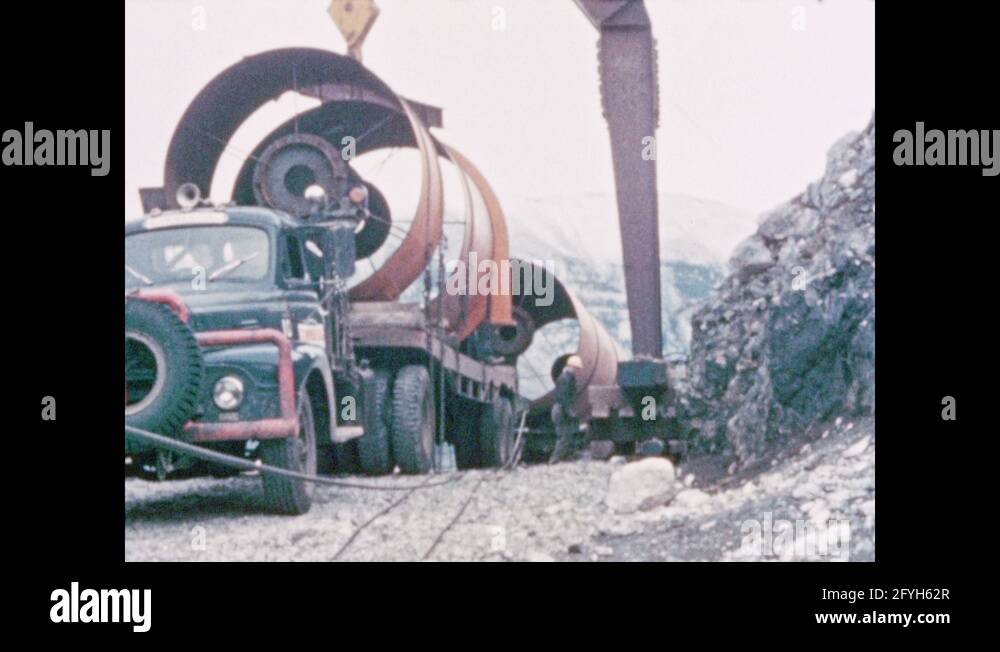 Pipe pull Stock Videos & Footage - HD and 4K Video Clips - Alamy