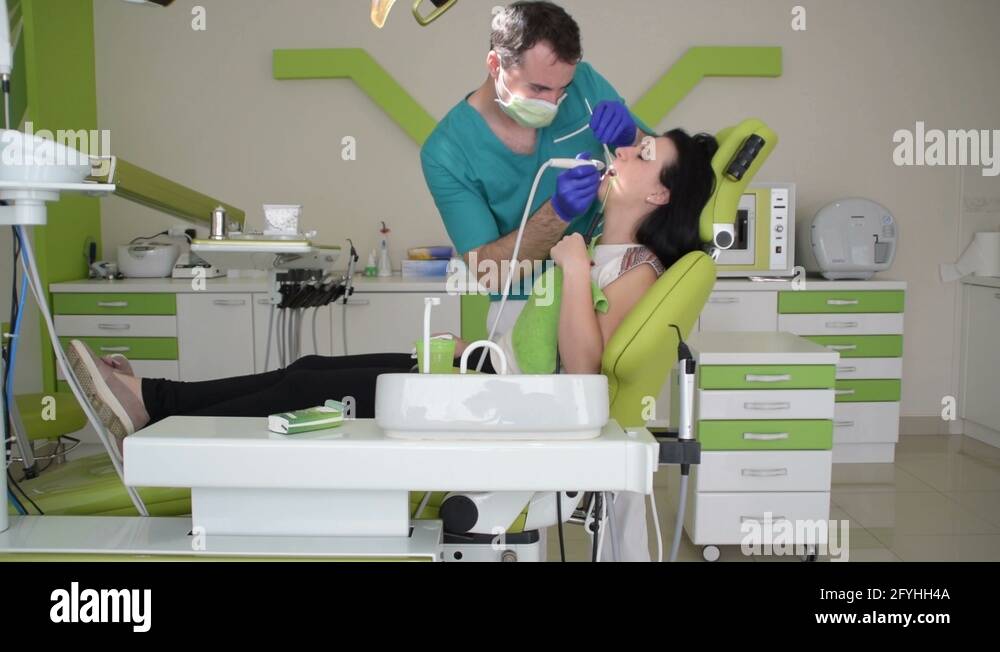 Probe retractor Stock Videos & Footage - HD and 4K Video Clips - Alamy