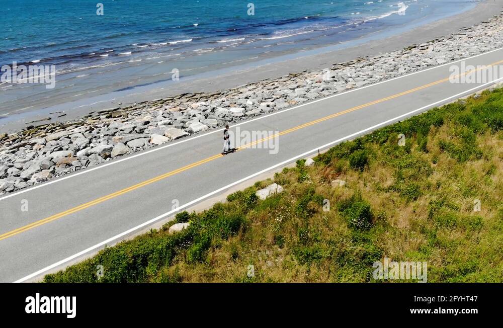 Boosted board Stock Videos & Footage - HD and 4K Video Clips - Alamy