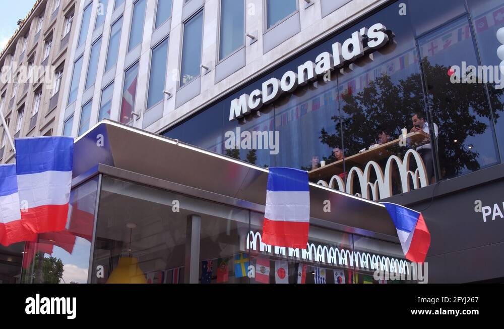 Mcdonalds building exterior Stock Videos & Footage - HD and 4K Video ...