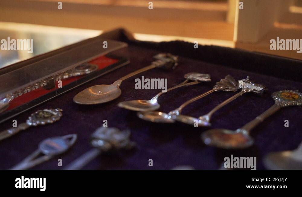 Cutlery signs Stock Videos & Footage - HD and 4K Video Clips - Alamy