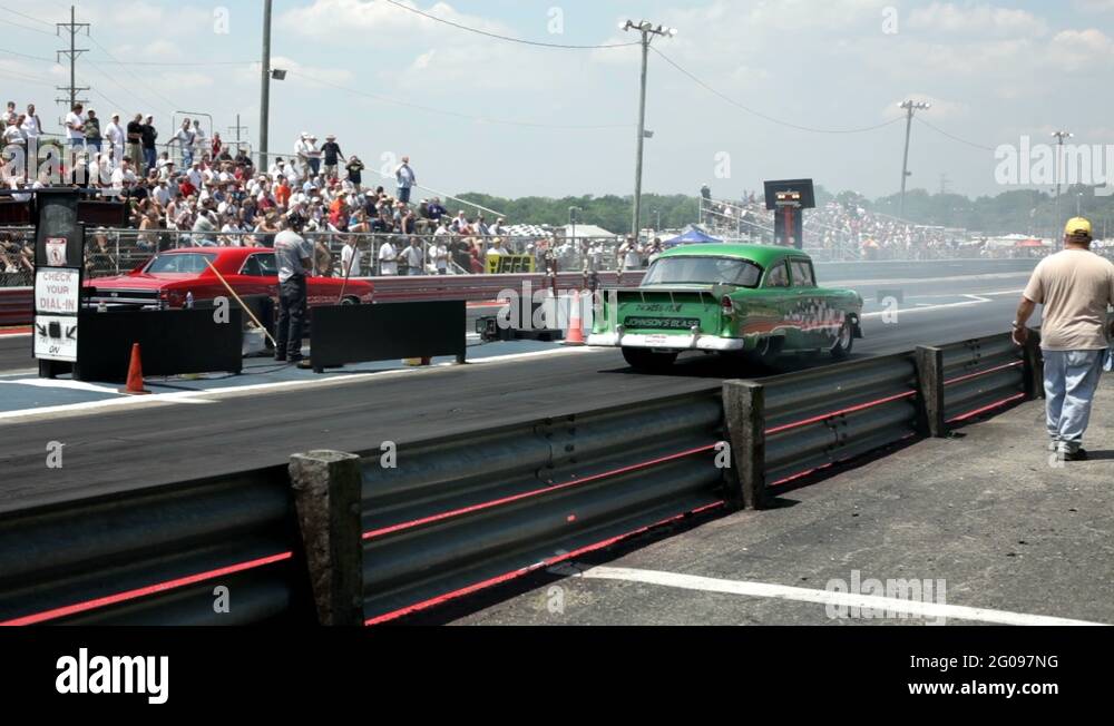 Dragway racing Stock Videos & Footage - HD and 4K Video Clips - Alamy