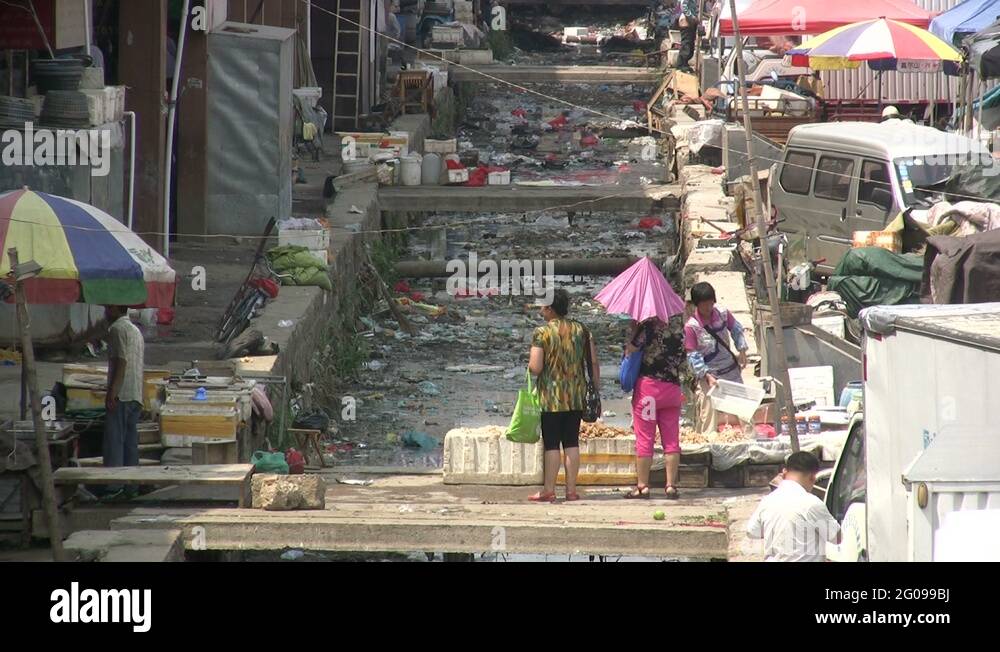 Market waste Stock Videos & Footage - HD and 4K Video Clips - Alamy