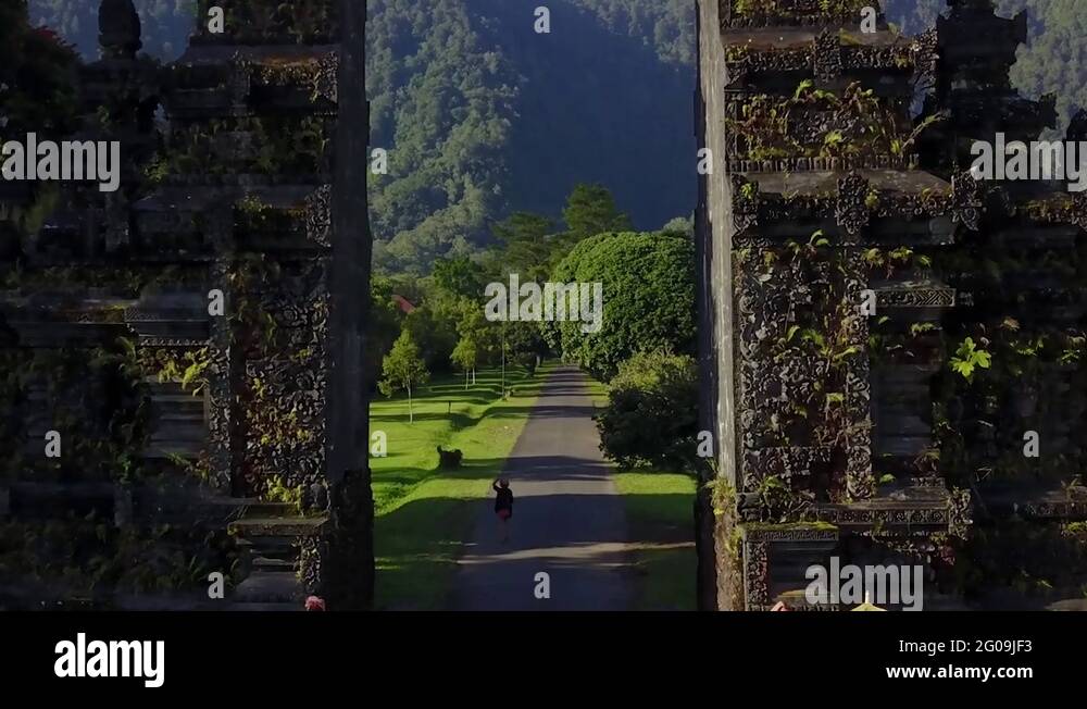 Person entering gate Stock Videos & Footage - HD and 4K Video Clips - Alamy