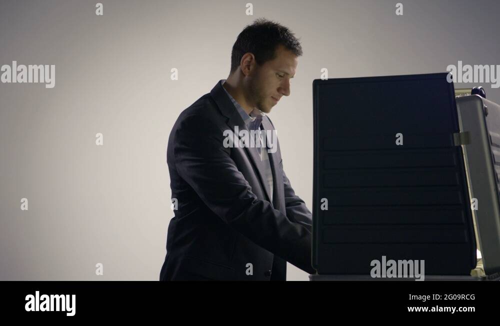 Man voting Stock Videos & Footage - HD and 4K Video Clips - Alamy