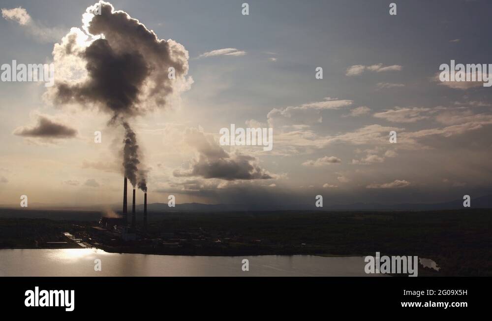 Black smokestacks Stock Videos & Footage - HD and 4K Video Clips - Alamy