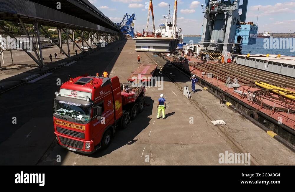Cargo dimensions Stock Videos & Footage - HD and 4K Video Clips - Alamy