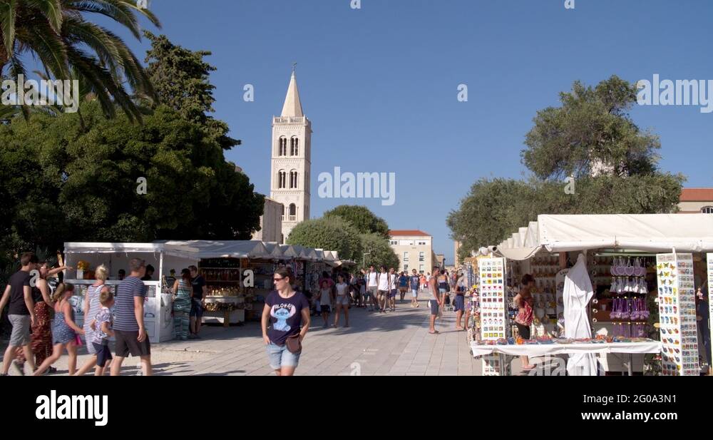 Inner city family Stock Videos & Footage - HD and 4K Video Clips - Alamy