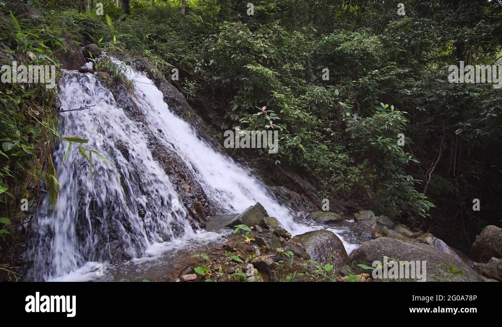 Waterfall sounds Stock Videos & Footage - HD and 4K Video Clips - Alamy