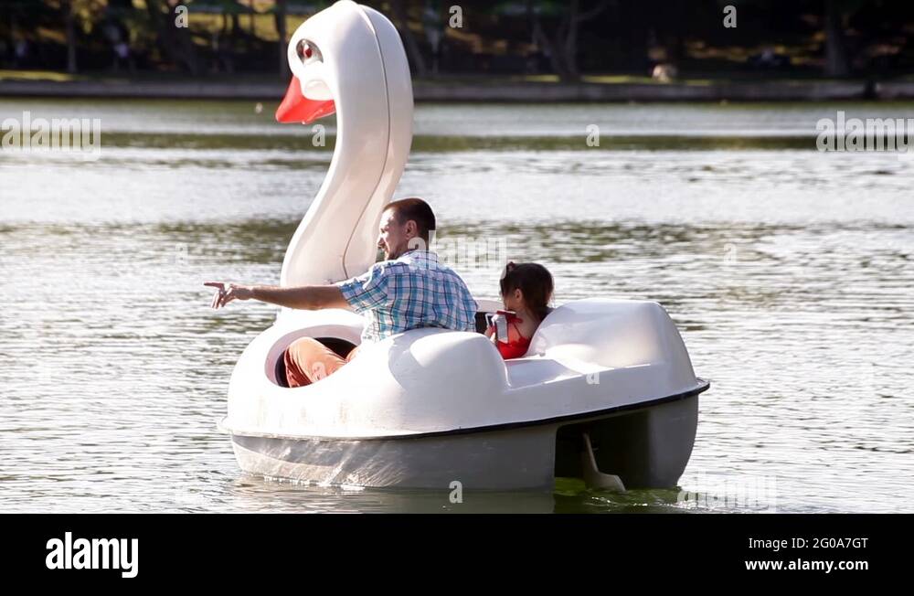 Pedalo boat Stock Videos & Footage - HD and 4K Video Clips - Alamy
