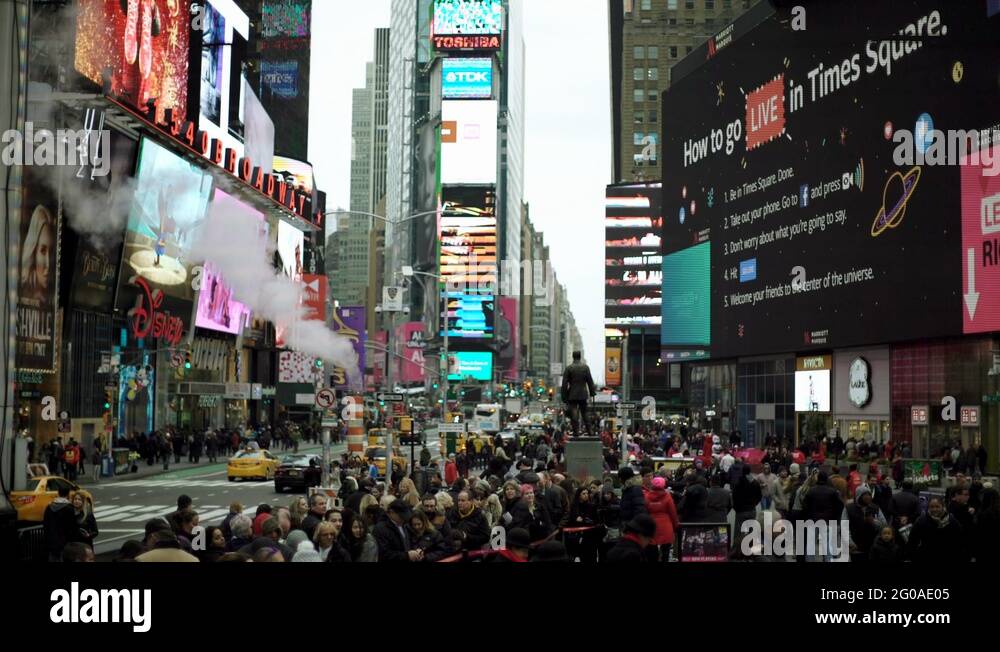 Times square crowd daytime Stock Videos & Footage - HD and 4K Video ...