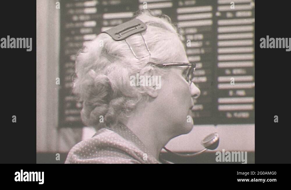 Open switchboard Stock Videos & Footage - HD and 4K Video Clips - Alamy