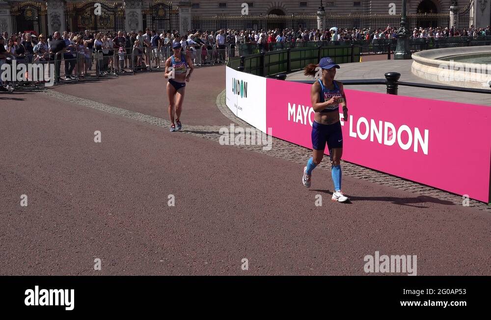 London marathon start line Stock Videos & Footage - HD and 4K Video ...