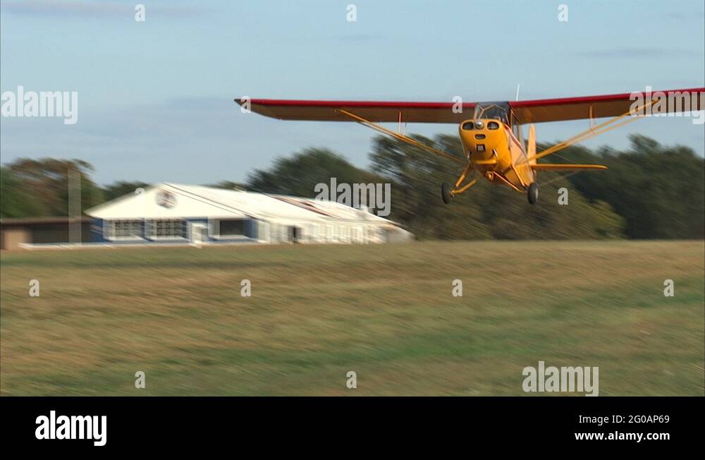 Conventional take off and landing Stock Videos & Footage - HD and 4K ...