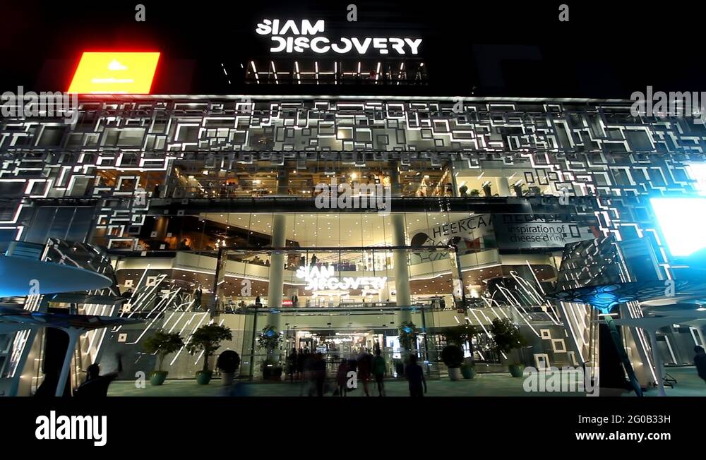 Siam discovery shopping mall Stock Videos & Footage - HD and 4K Video ...