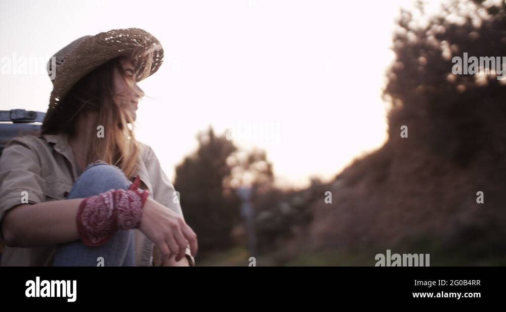 Pick a back Stock Videos & Footage - HD and 4K Video Clips - Alamy