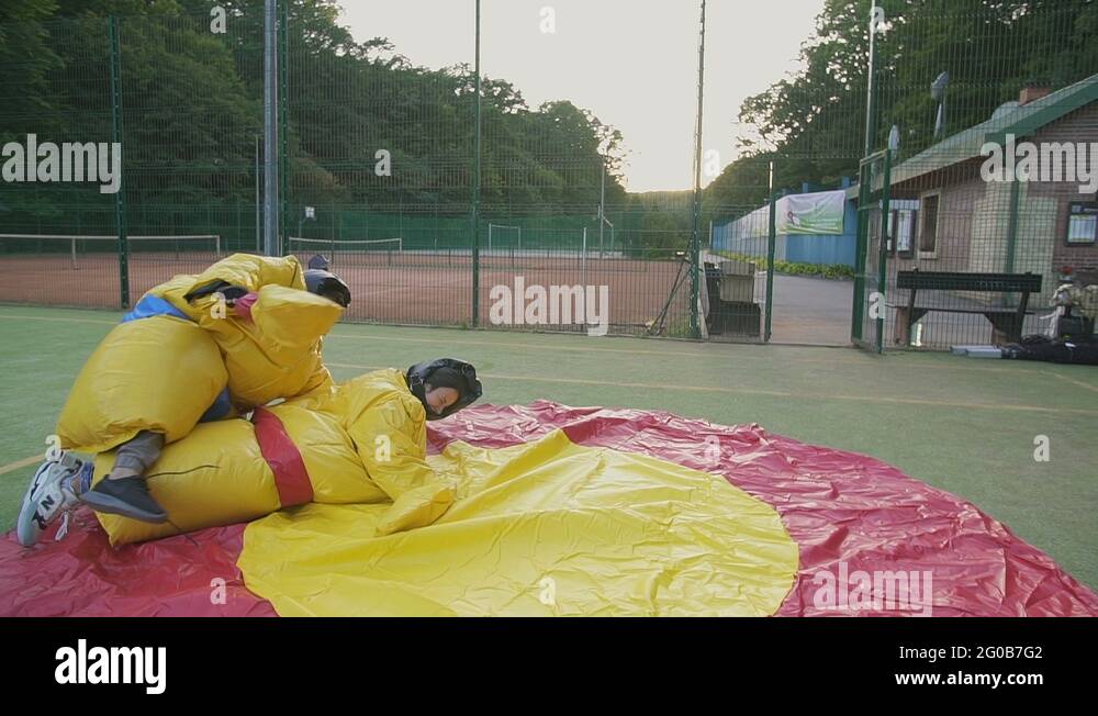 Sumo suits Stock Videos & Footage - HD and 4K Video Clips - Alamy