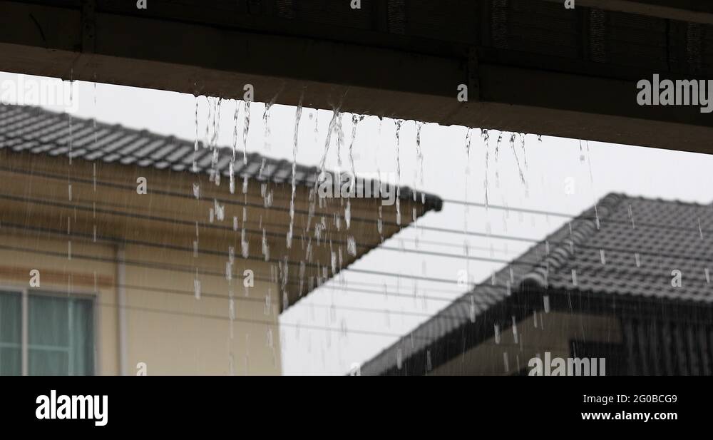 Overflow gutter Stock Videos & Footage - HD and 4K Video Clips - Alamy