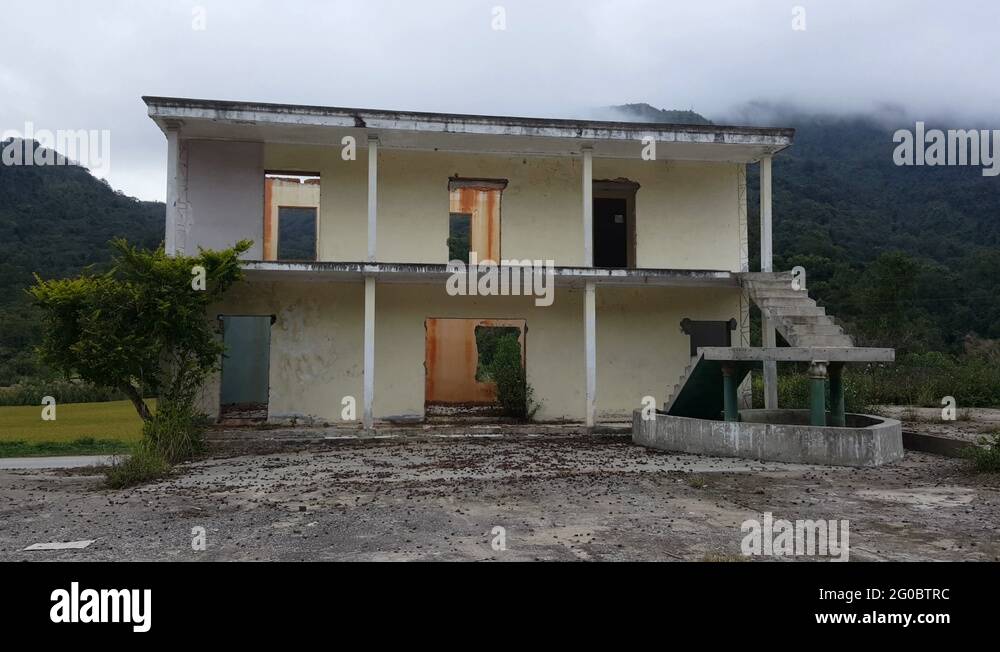 Broken down house Stock Videos & Footage - HD and 4K Video Clips - Alamy