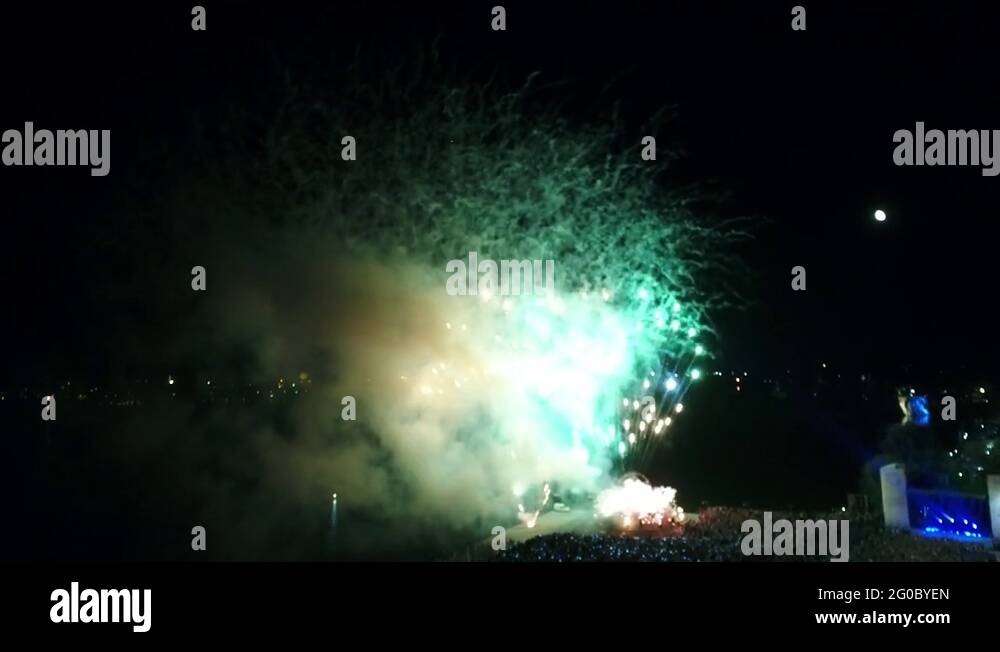 Concert stage aerial Stock Videos & Footage - HD and 4K Video Clips - Alamy