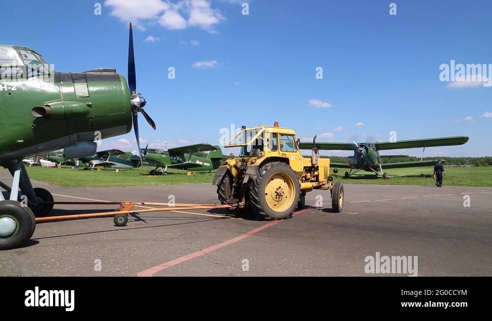 Air tractor plane Stock Videos & Footage - HD and 4K Video Clips - Alamy