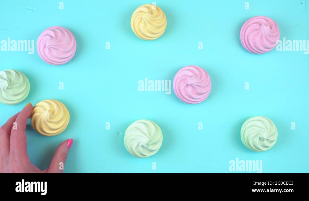 Meringues for tea Stock Videos & Footage - HD and 4K Video Clips - Alamy