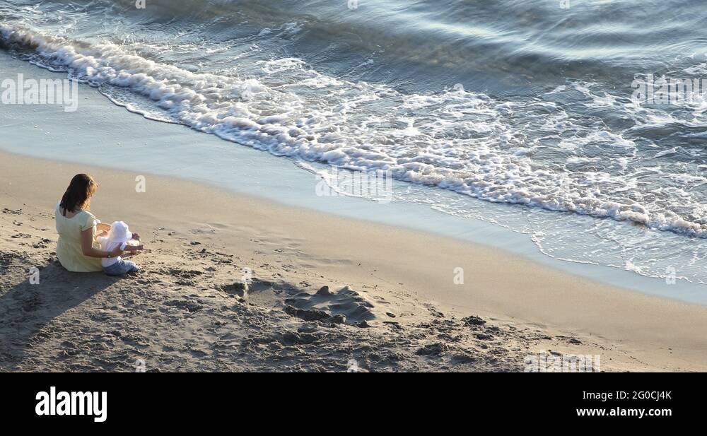 Ob beach Stock Videos & Footage - HD and 4K Video Clips - Alamy