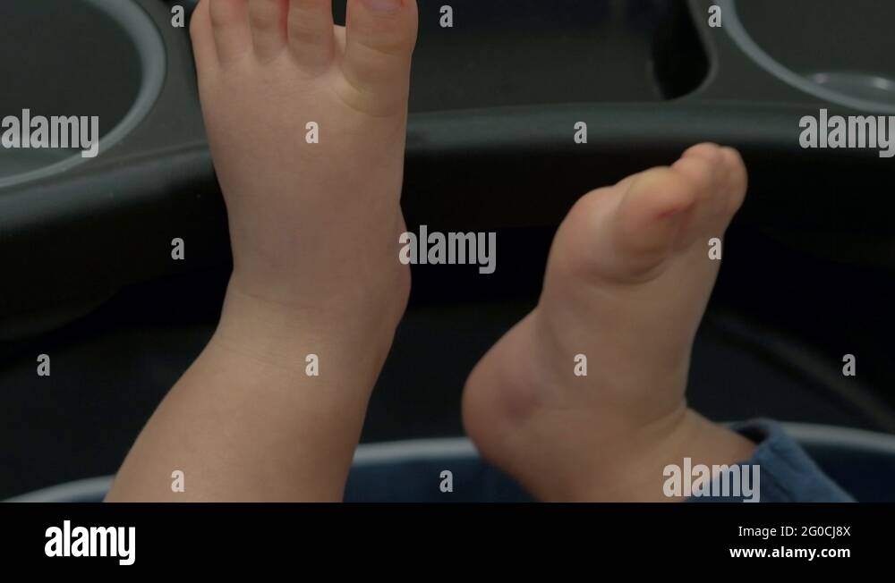 Baby toes Stock Videos & Footage - HD and 4K Video Clips - Alamy