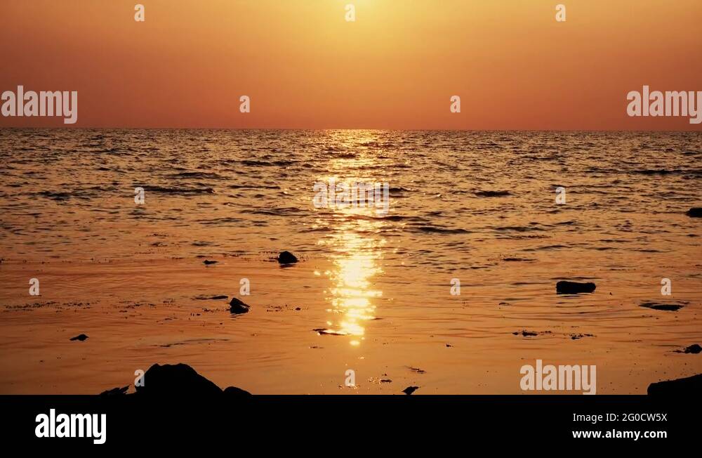 Sea reflection sun Stock Videos & Footage - HD and 4K Video Clips - Alamy
