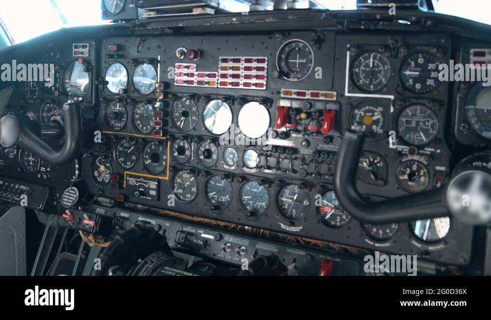 Airplane panel Stock Videos & Footage - HD and 4K Video Clips - Alamy