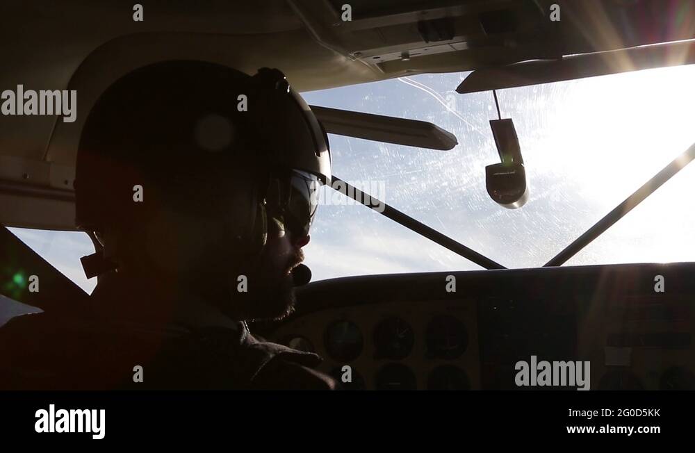 Behind pilot Stock Videos & Footage - HD and 4K Video Clips - Alamy