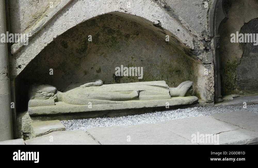 Niche figure Stock Videos & Footage - HD and 4K Video Clips - Alamy