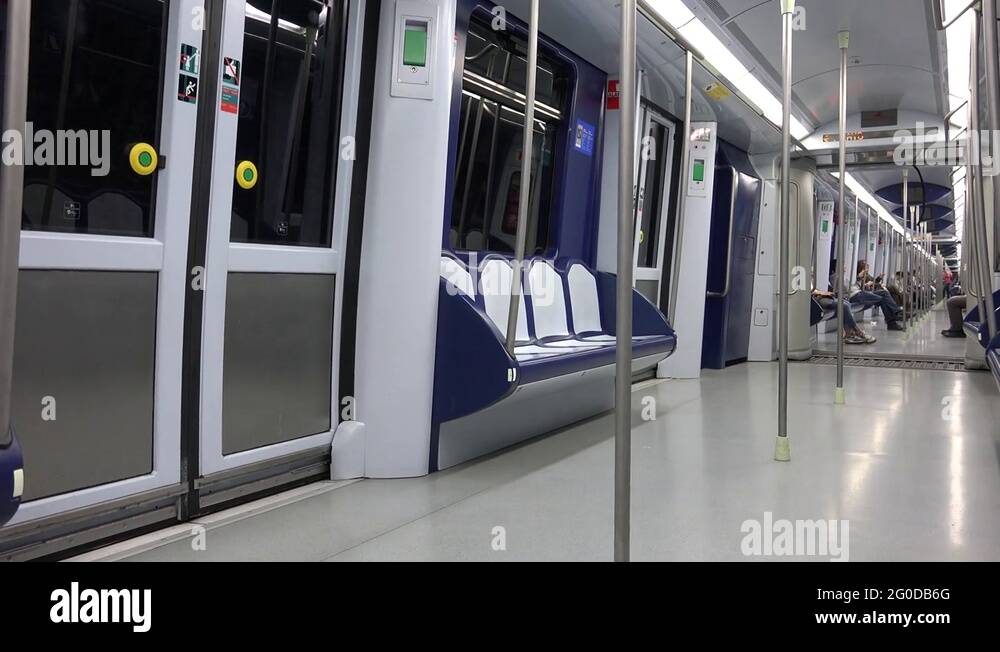 Train madrid Stock Videos & Footage - HD and 4K Video Clips - Alamy