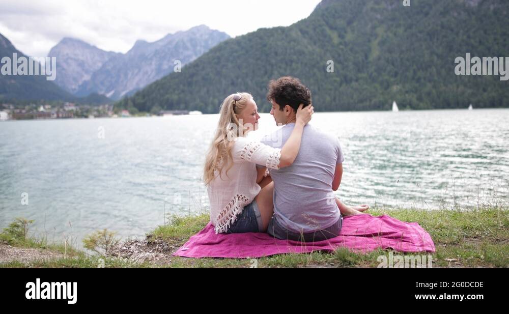 Couple kissing lake Stock Videos & Footage - HD and 4K Video Clips - Alamy