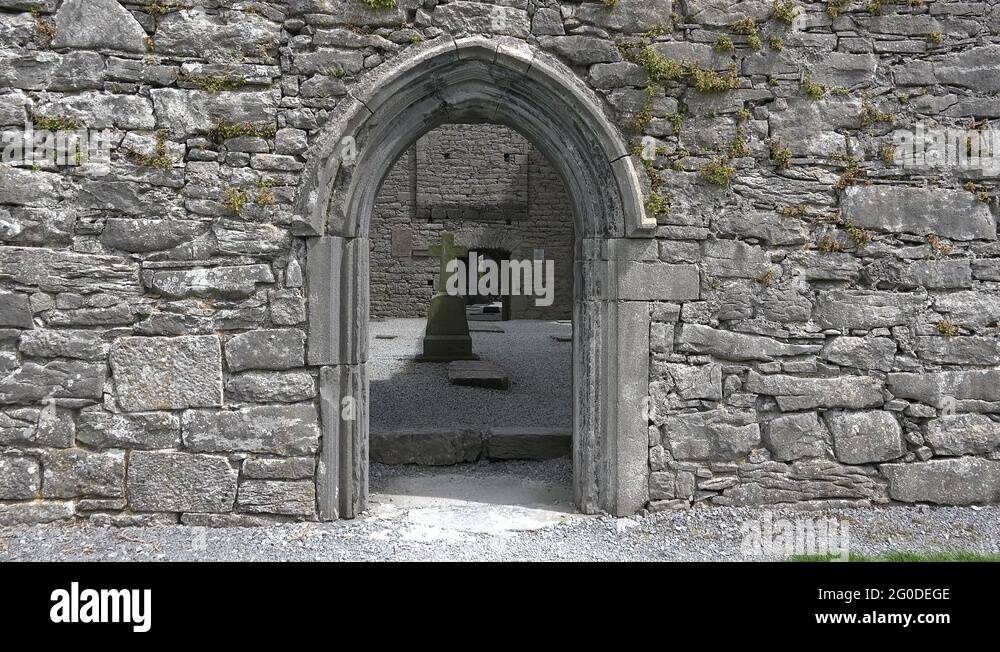 Ireland arch Stock Videos & Footage - HD and 4K Video Clips - Alamy