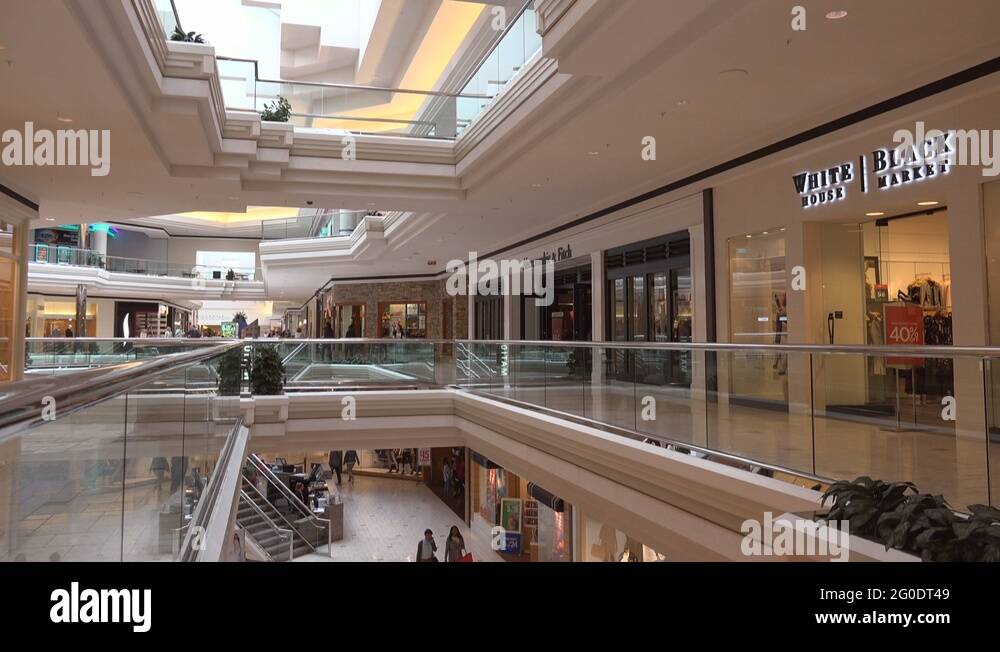 USA Virginia Norfolk upper level in modern shopping mall Mac Arthur ...