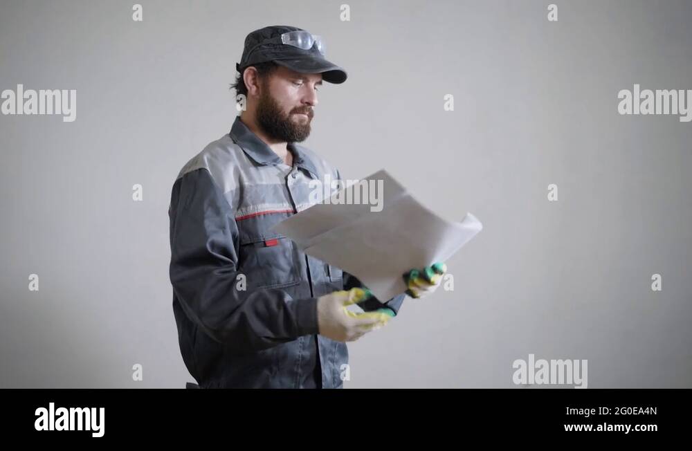 Portrait layout Stock Videos & Footage - HD and 4K Video Clips - Alamy