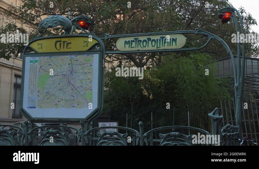 Metro de paris map Stock Videos & Footage - HD and 4K Video Clips - Alamy