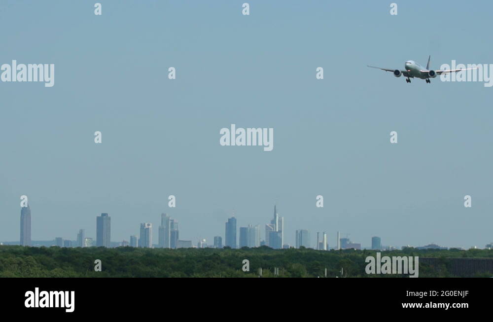 Metropolis skyline Stock Videos & Footage - HD and 4K Video Clips - Alamy