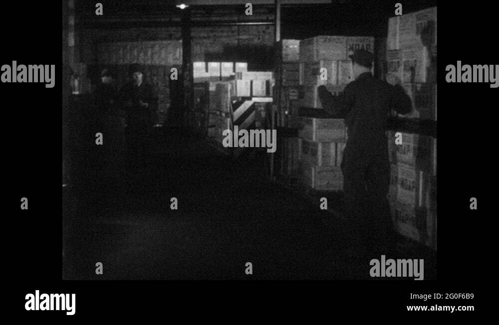 1950s: UNITED STATES: soldiers approach thief. Corporal of the Guard ...