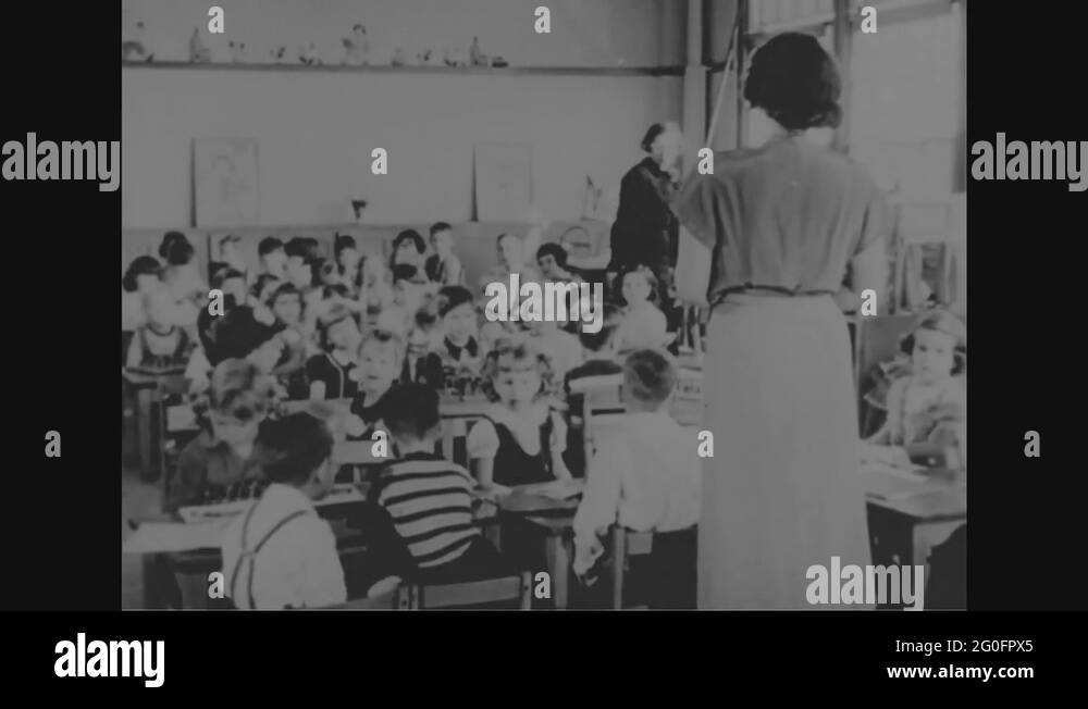 School kids being taught to save themselves from atomic explosion Stock ...