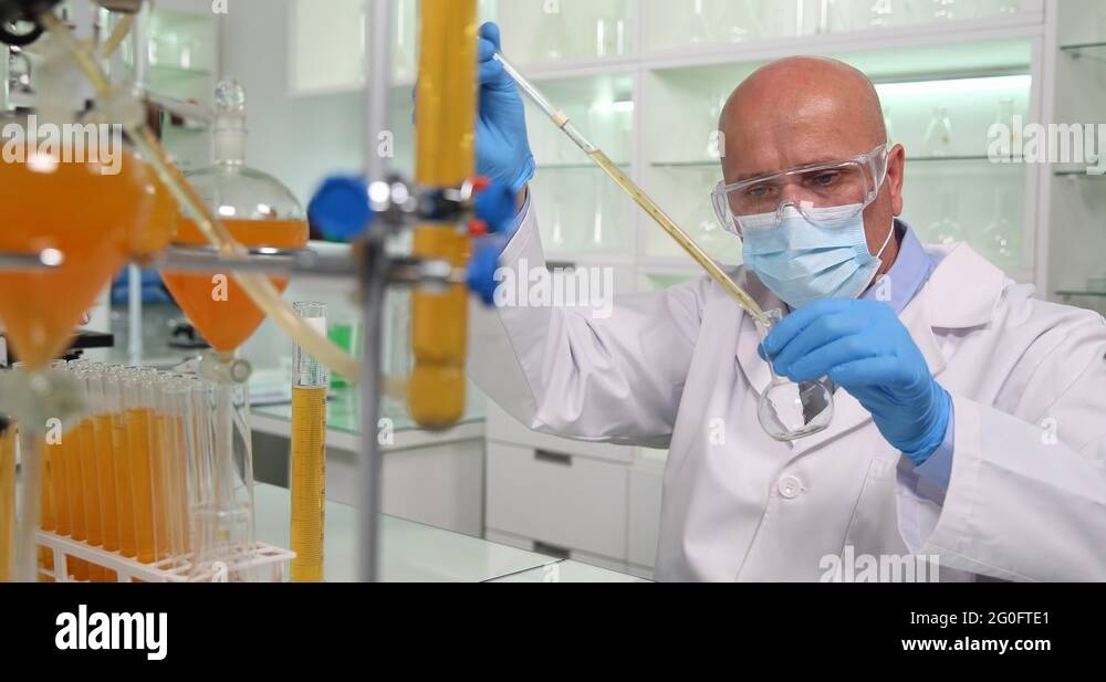 Experiment test Stock Videos & Footage - HD and 4K Video Clips - Alamy