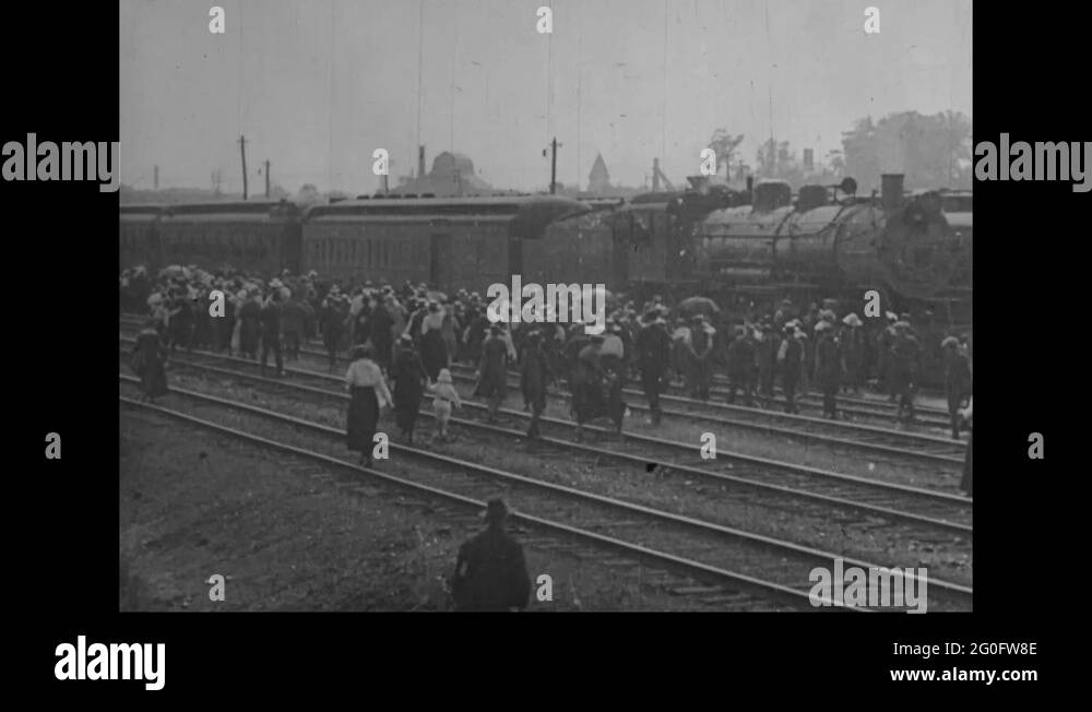 Troop train Stock Videos & Footage - HD and 4K Video Clips - Alamy