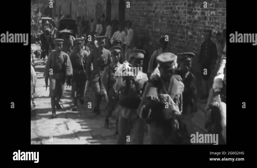 Japanese troops invade Mukden after their train was dynamited - 1937 ...